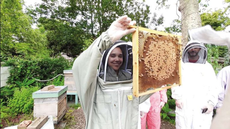 People Profile - Henrietta Kodilinye Sims - Surrey Poultry Vet ...