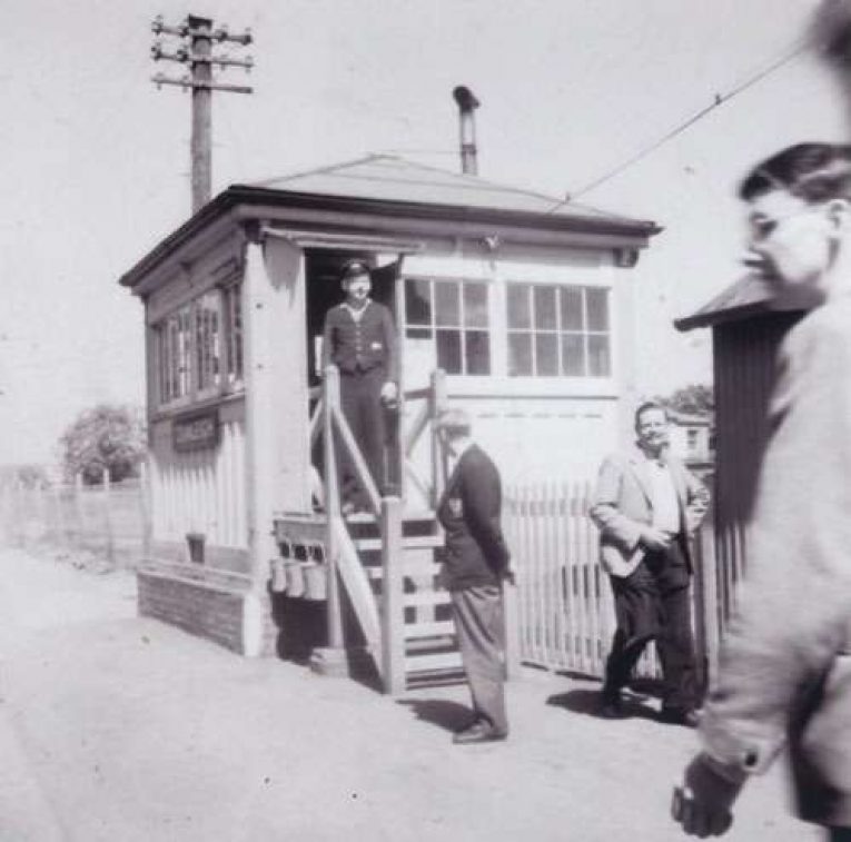 The-signal-box-in-the-1950s - Cranleigh Magazine