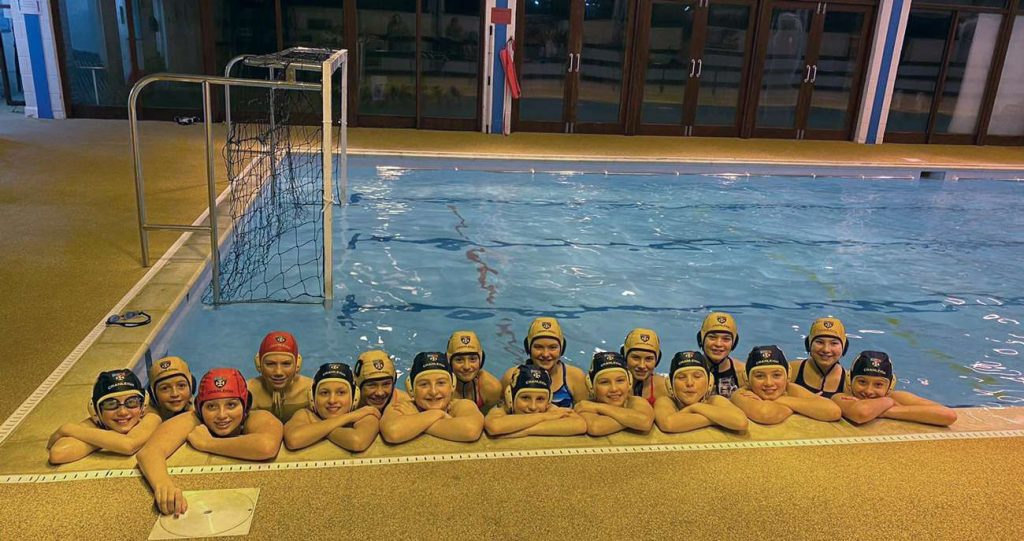 Cranleigh Amateur Swimming Club - Back In Full Swim - Simon Southwell ...