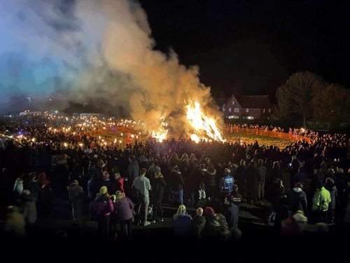 Cranleigh Lions Bonfire and Fireworks Night - Cranleigh Magazine